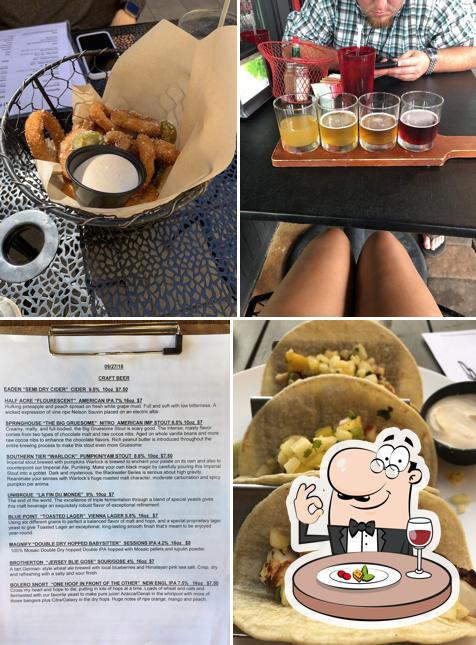The Red Hen, Swedesboro - Restaurant menu, prices and reviews