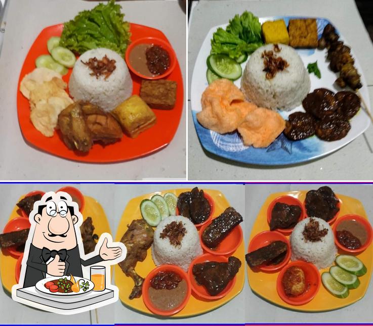 Warung Nasi Uduk Tiah restaurant, East Jakarta - Restaurant reviews