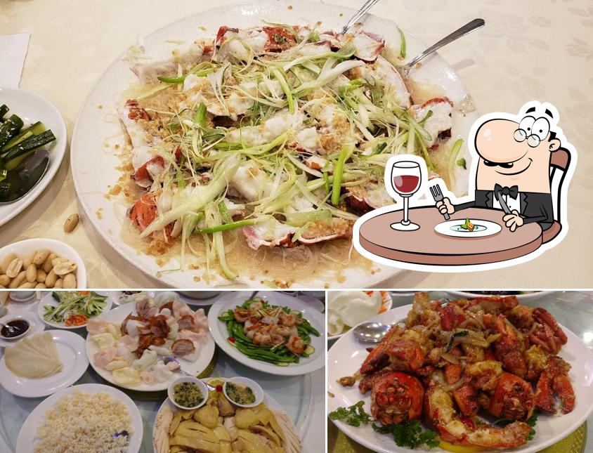Omei Restaurant 峨嵋魚翅海鮮酒家, Richmond Hill - Restaurant menu, prices and ...