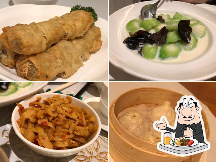 Shanghai Min restaurant, Hong Kong, Sha Tin 沙田正街18號新城市廣場一期7樓710舖 ...