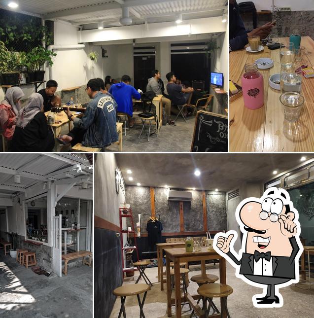 Brain Coffee Surabaya, Wonokromo - Restaurant reviews