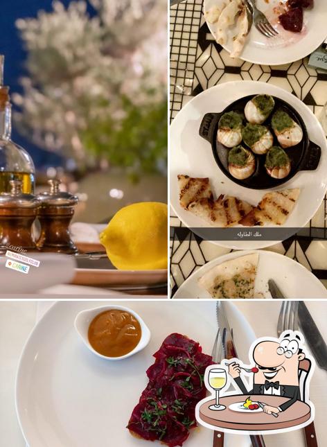 Carine Restaurant, Dubai, Emirates Golf Club - Restaurant menu and reviews