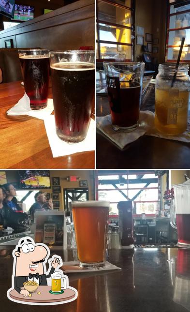 Uncle Bear’s Grill & Tap, 4921 E Ray Rd #103 in Phoenix - Restaurant ...