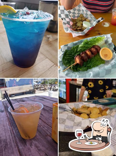 Lazy Turtle Bar & Grill in Oak Island - Restaurant menu and reviews