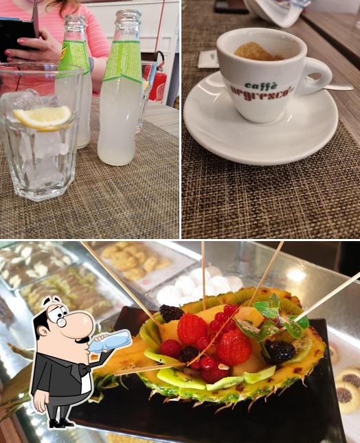 White Bar & Restaurant, Rome, Via del Tritone - Restaurant menu and reviews