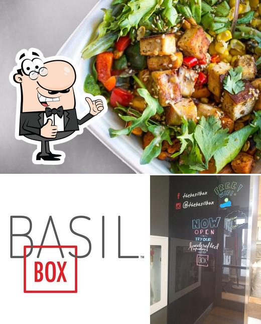 Basil Box, 410 Bathurst St Unit B3 in Toronto - Restaurant menu and reviews