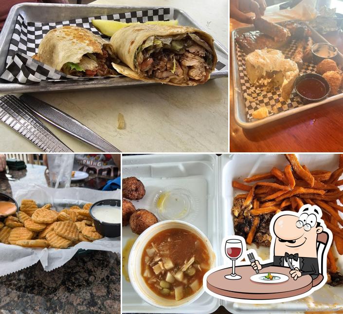 Three Li'l Pigs Barbeque, Daleville - Restaurant menu, prices and reviews