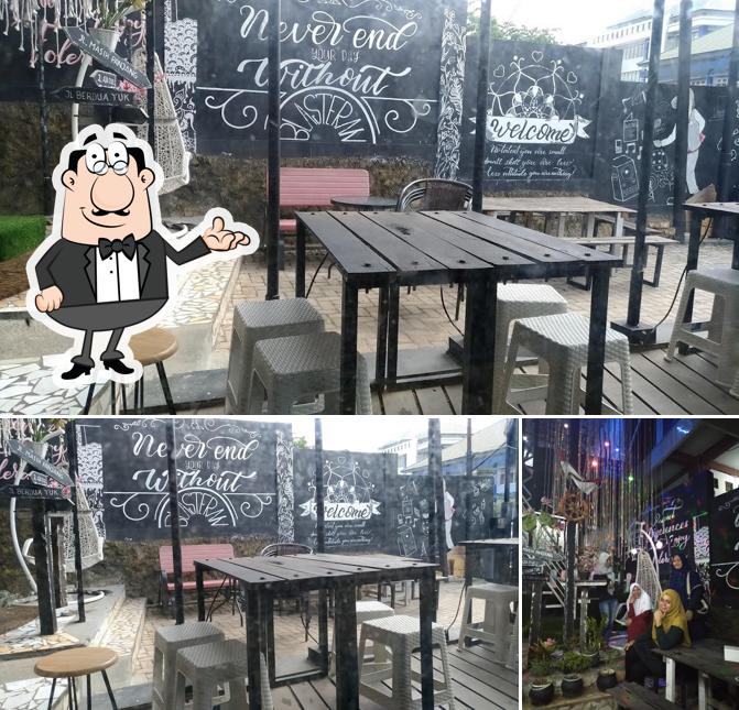 Blasteran Cafe, Samarinda - Restaurant reviews