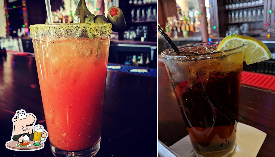 Cobb's Corner Bar in Detroit - Restaurant reviews