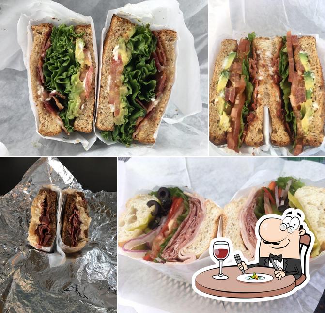 Alpine Deli and Pizza Co in June Lake - Restaurant menu and reviews
