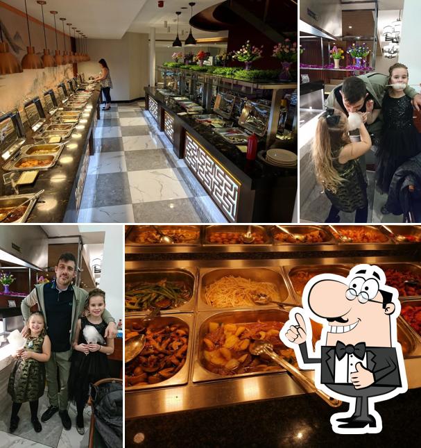 New Eastern Court in Castleford - Restaurant menu and reviews