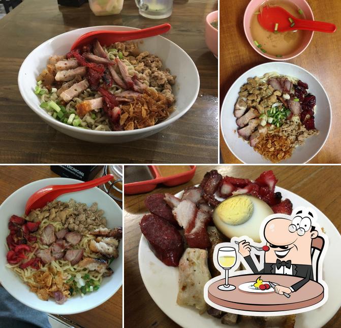 Hok Siong, Surabaya - Restaurant menu, prices and reviews