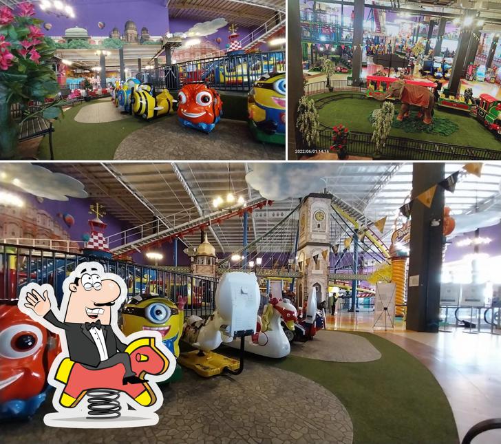Transmart Tasikmalaya, Indonesia - Restaurant reviews