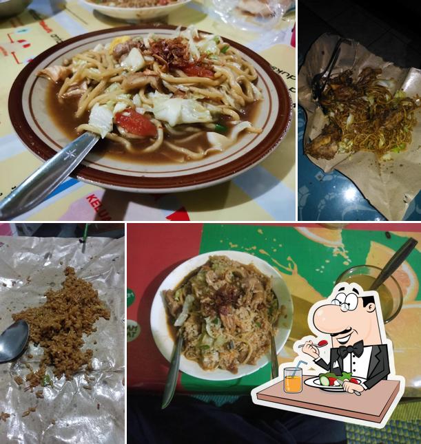 Nasi Goreng Pak Yatno, Mertoyudan - Restaurant menu, prices and reviews