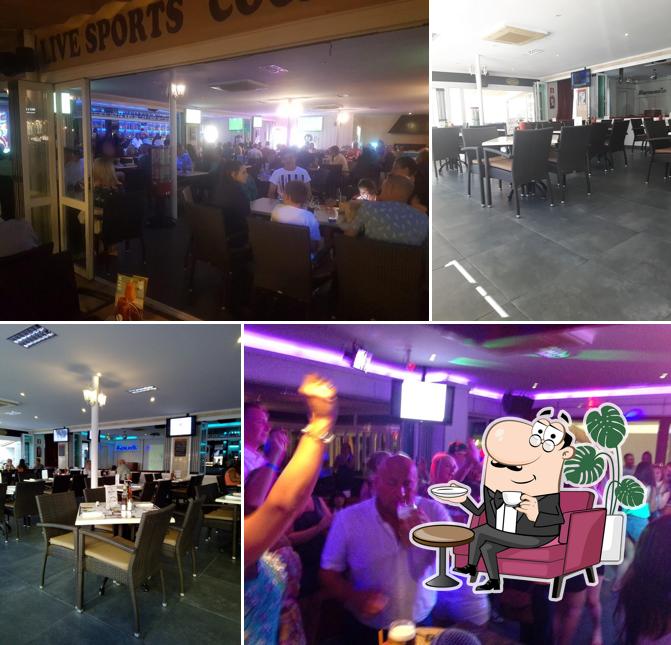 Britannia Pub in Sa Coma - Restaurant reviews
