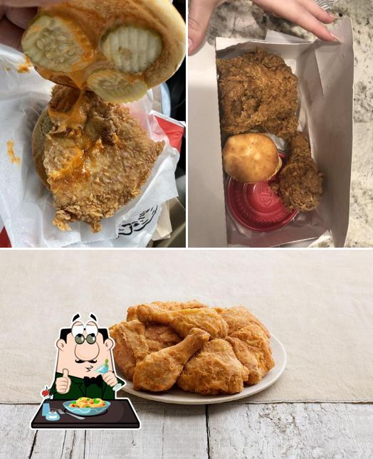 KFC, 210 W Mercer St in Seattle - Restaurant menu and reviews