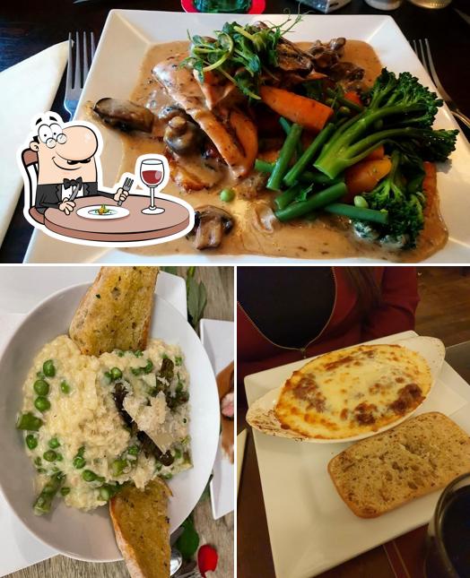 The Greyhound, 23 Tong Ln in Bradford - Restaurant menu and reviews