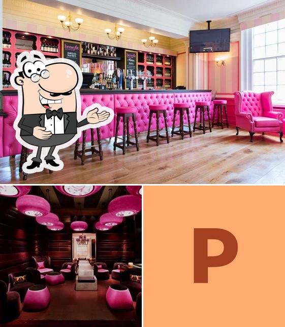 PINK PUB & GRILL, Bengaluru