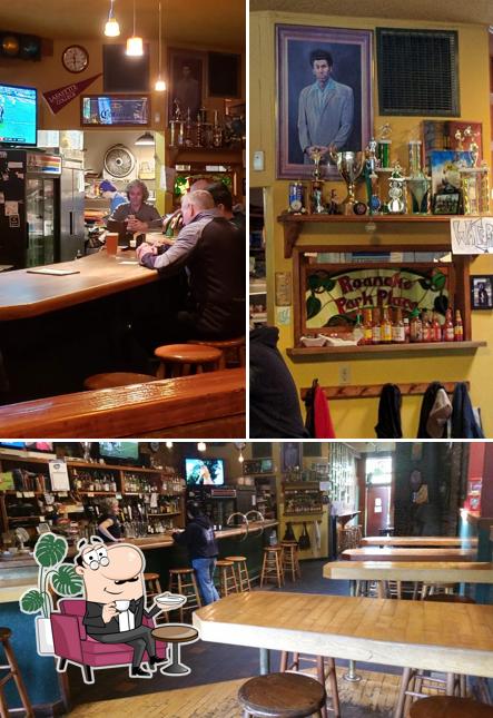 The Roanoke, Seattle - Restaurant menu, prices and reviews
