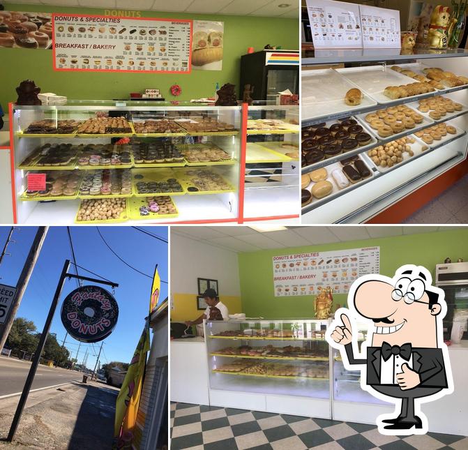 Fantasy Donuts, 1742 Pass Rd in Biloxi - Restaurant menu and reviews