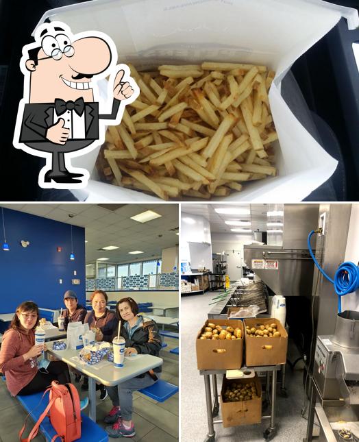 Peters' Drive-In in Red Deer - Restaurant menu and reviews