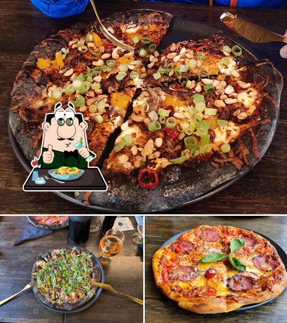 Black Crust Pizzeria, Vik - Restaurant menu, prices and reviews