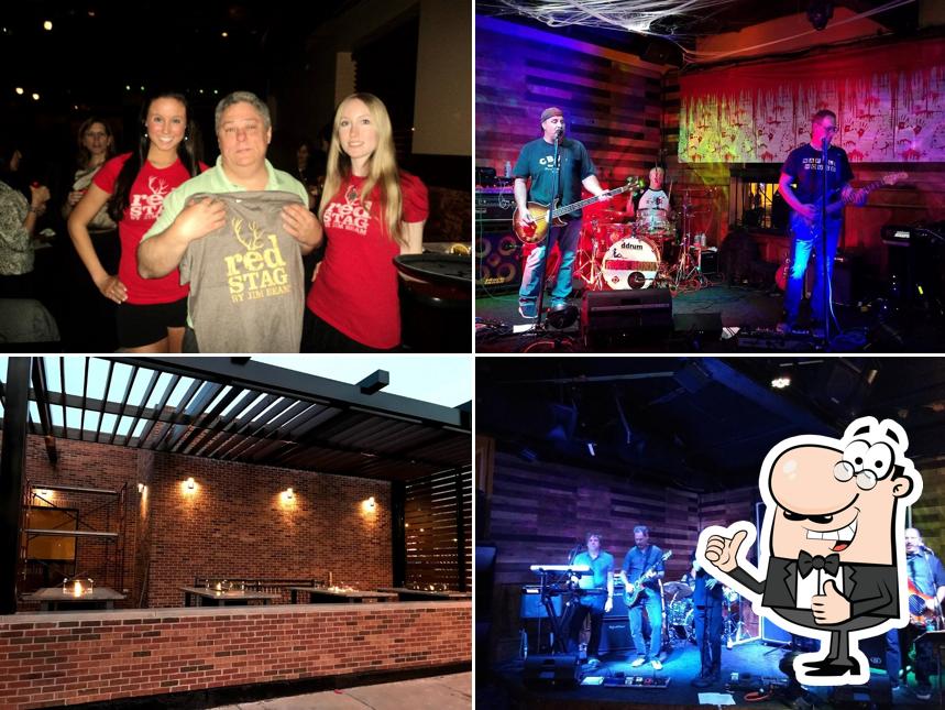 Alibi Bar & Grill in St. Charles - Restaurant menu and reviews