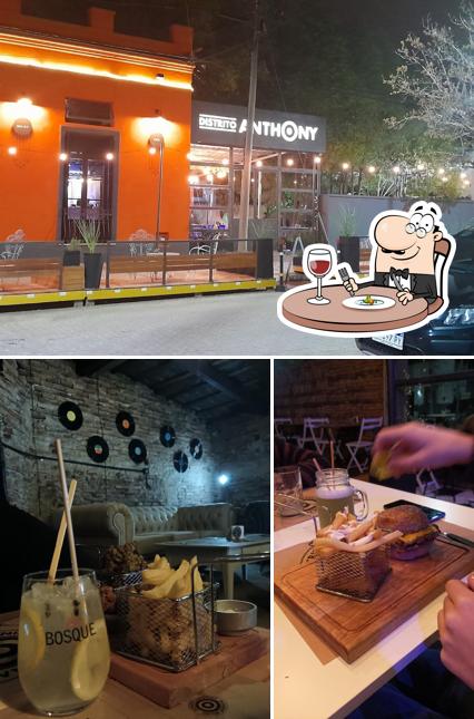 Distrito Anthony pub & bar, Colón - Restaurant reviews