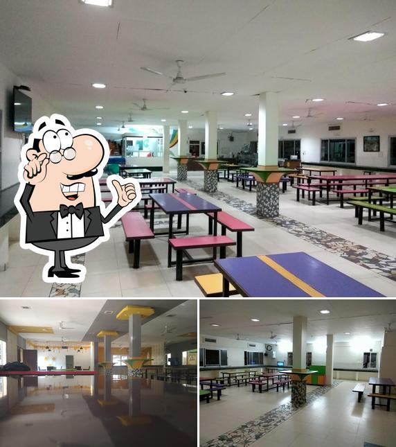 Mess, India, VVHC+5X5 - Restaurant reviews