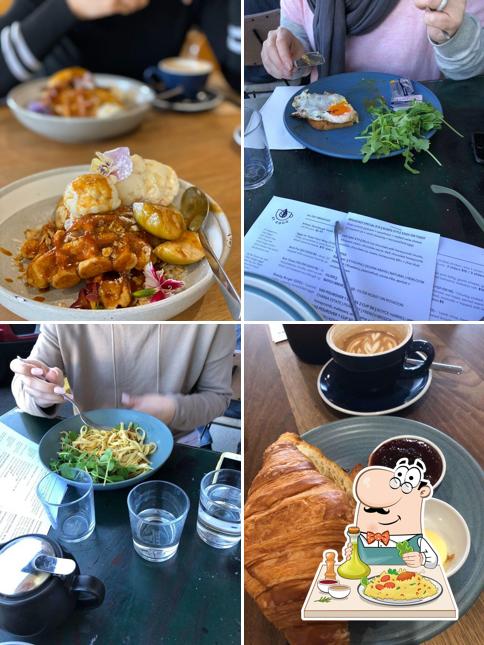 St Coco Cafe in Daisy Hill - Restaurant menu and reviews