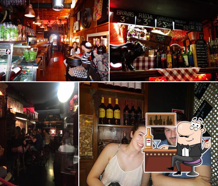 Bodega Biarritz 1881 Tapes bar, Carrer Nou de Sant Francesc, 7 in ...