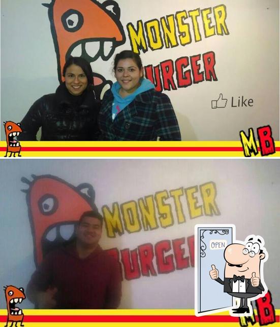 Monster Burger restaurant, Monterrey, Calle Pedro Infante #5544 entre ...