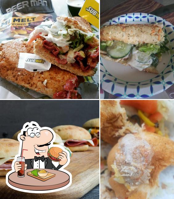Subway, 24990 W Outer Dr in Lincoln Park - Restaurant menu and reviews