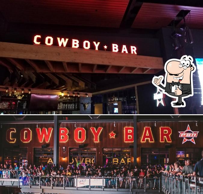PBR Texas: A Coors Banquet Bar in Arlington - Restaurant reviews