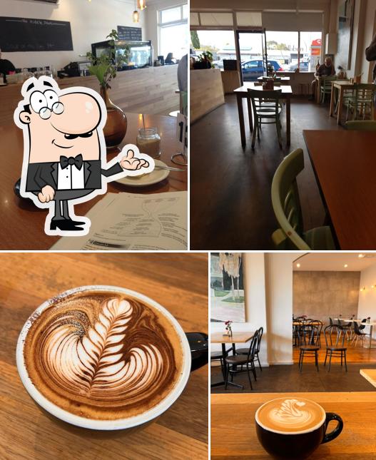 The Middle Store in Melrose Park - Restaurant menu and reviews