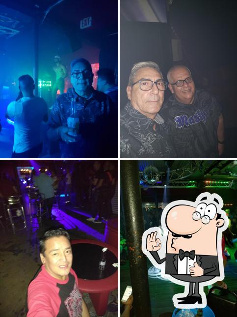 Azucar NightClub, 2301 SW 32nd Ave in Miami - Restaurant reviews