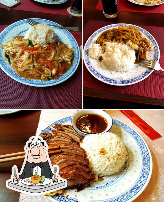 GUO JI, Prague, Hradčanská - Restaurant menu, prices and reviews