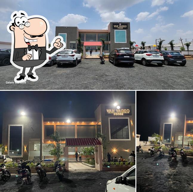 Van Vagdo Foods, Halvad - Restaurant menu, prices and reviews