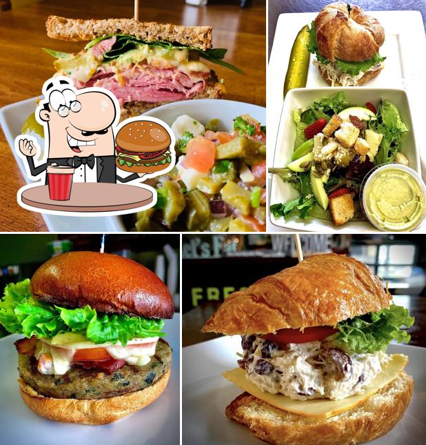 Top 5 restaurants with chicken salads in Palmview, october 2025 ...