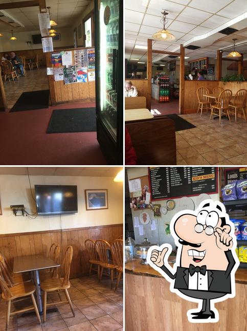 Louis Pizza, 36 Center St in Wolfeboro - Restaurant reviews