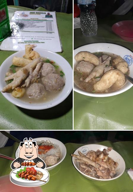 Mr. Ahmad Mie Bakso Ceker Tulang Kosambi restaurant, Bandung ...
