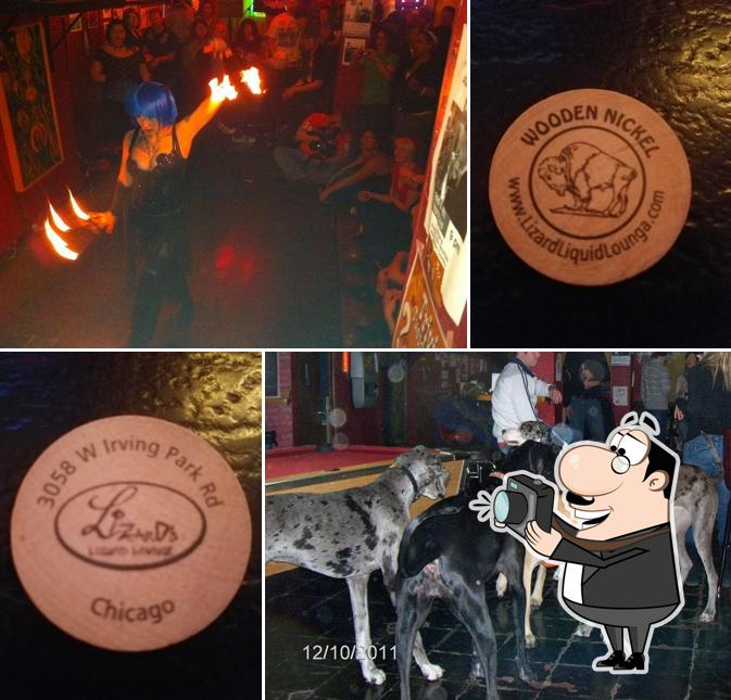 Lizard's Liquid Lounge in Chicago - Restaurant menu and reviews
