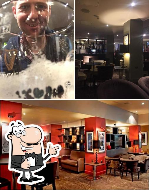 Charlie Fry's Sports Bar, Crawley - Restaurant menu, prices and reviews
