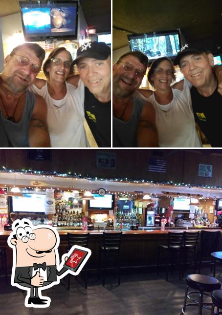 Short Stop Inn in East Islip - Restaurant reviews