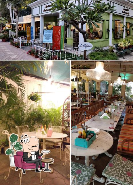 Santushti Shopping Complex دلهي, New Delhi - Restaurant reviews