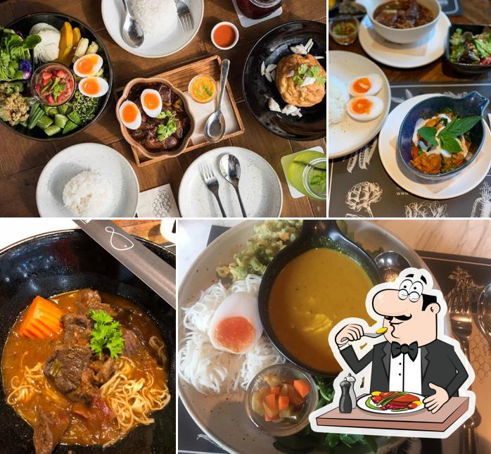 kub kao kub pla restaurant, Bangkok, 79 Sathu Pradit Rd - Restaurant ...