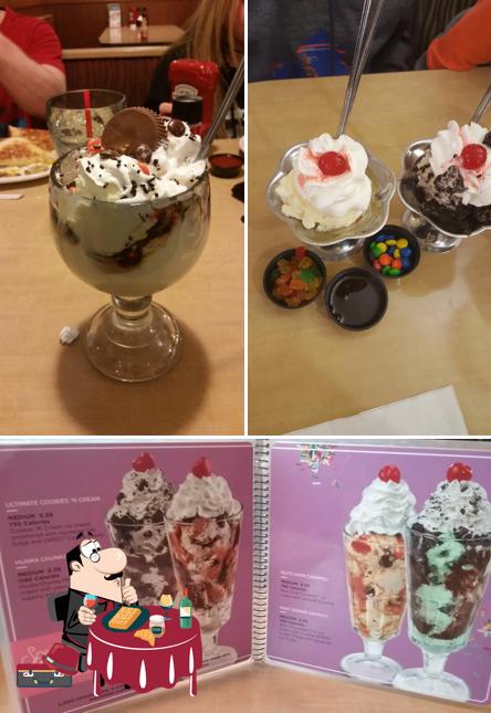 Friendly's, 940 Montauk Hwy in Shirley - Restaurant menu and reviews