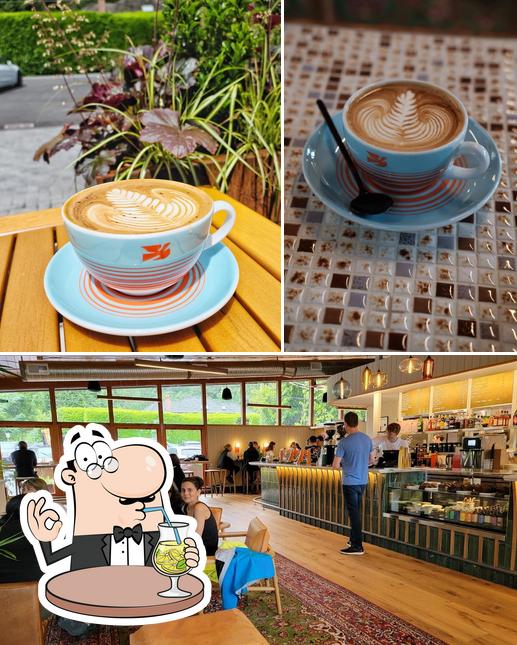 Isetta Cafe Bistro in West Vancouver - Restaurant menu and reviews