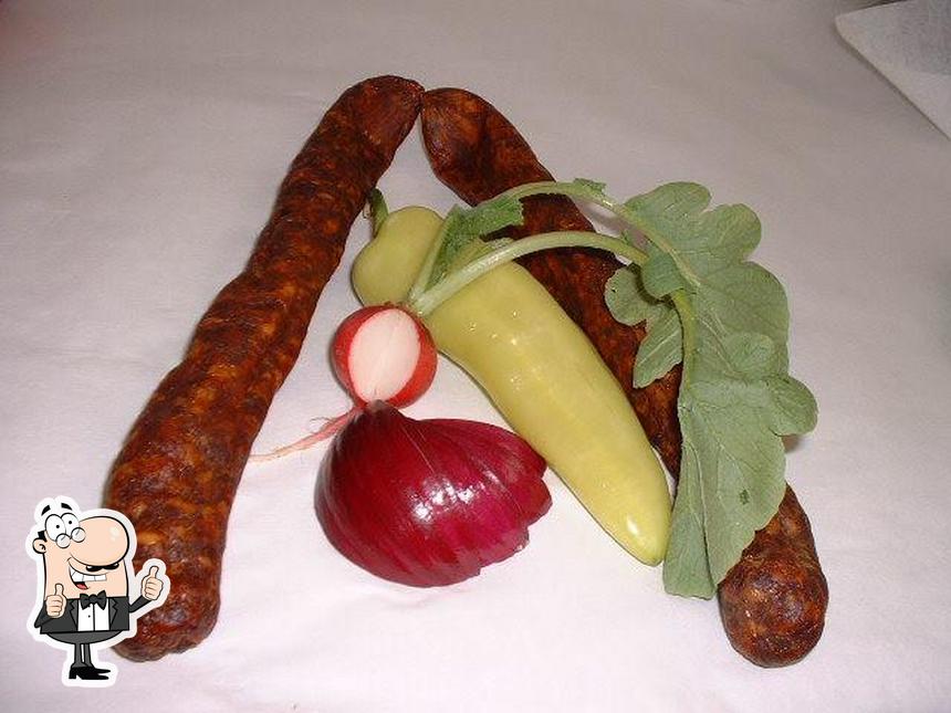 Authentic Old World Smoked Meats in Ozark
