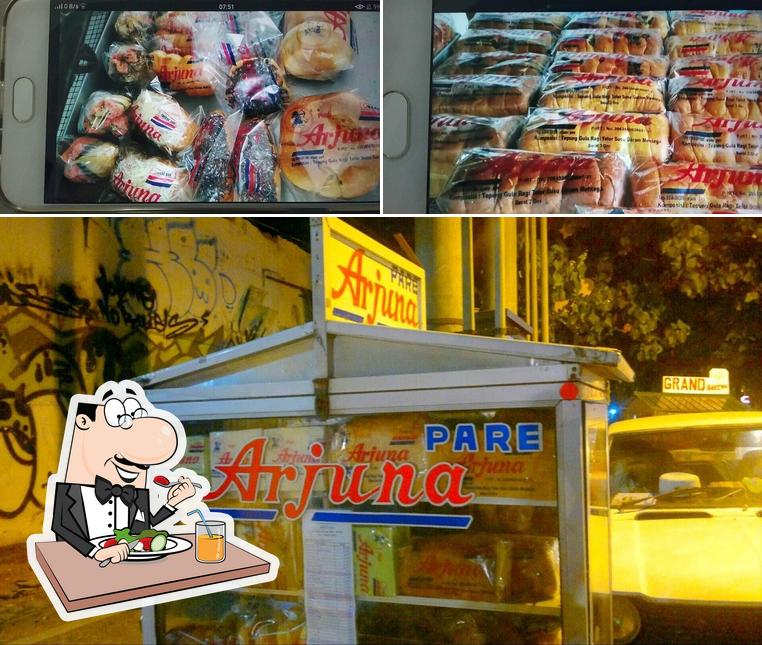 Roti Arjuna Khas PARE Truck Motor, Kediri - Opiniones del restaurante